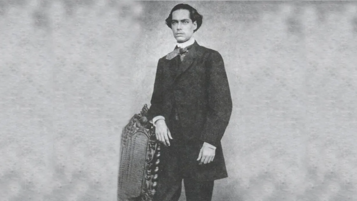 Castro Alves biografia Castro Alves história poemas romantismo